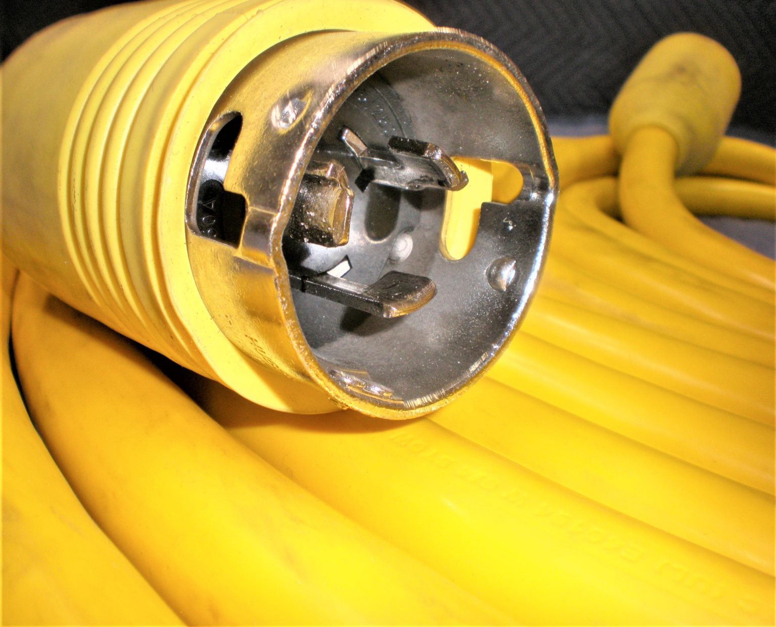 Hubbell HBL61CM42 *50A 125/250V* Yellow Marine Boat Shore Power Cordset ...