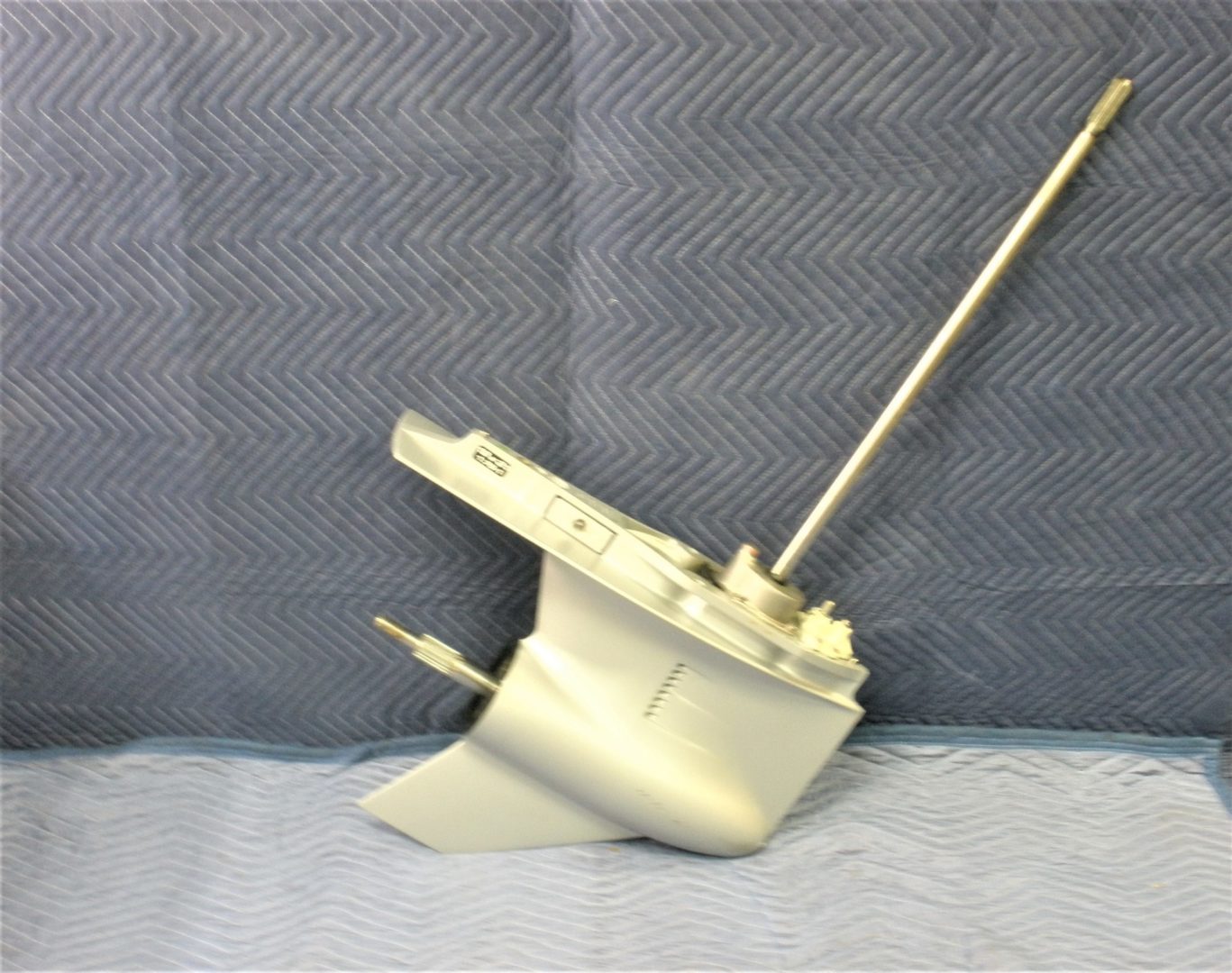 Mercury Verado 8M0102481 Silver XL Lower Unit Gear Case Standard ...