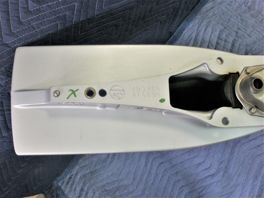 Mercury Verado 8M0102481 Silver XL Lower Unit Gear Case Standard ...