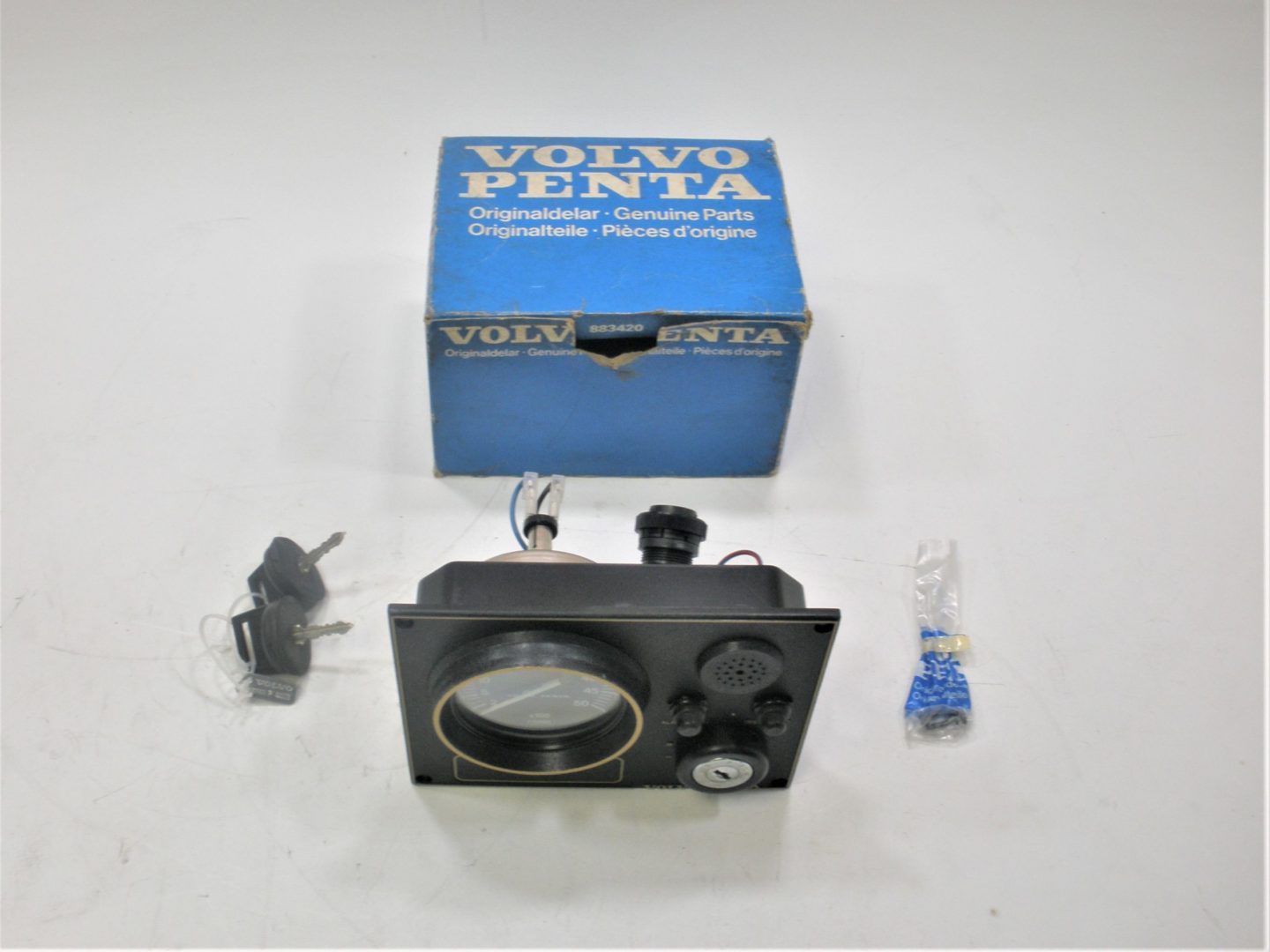 Volvo Penta 838927-2 Marine Boat Diesel Engine Tachometer Instrument ...