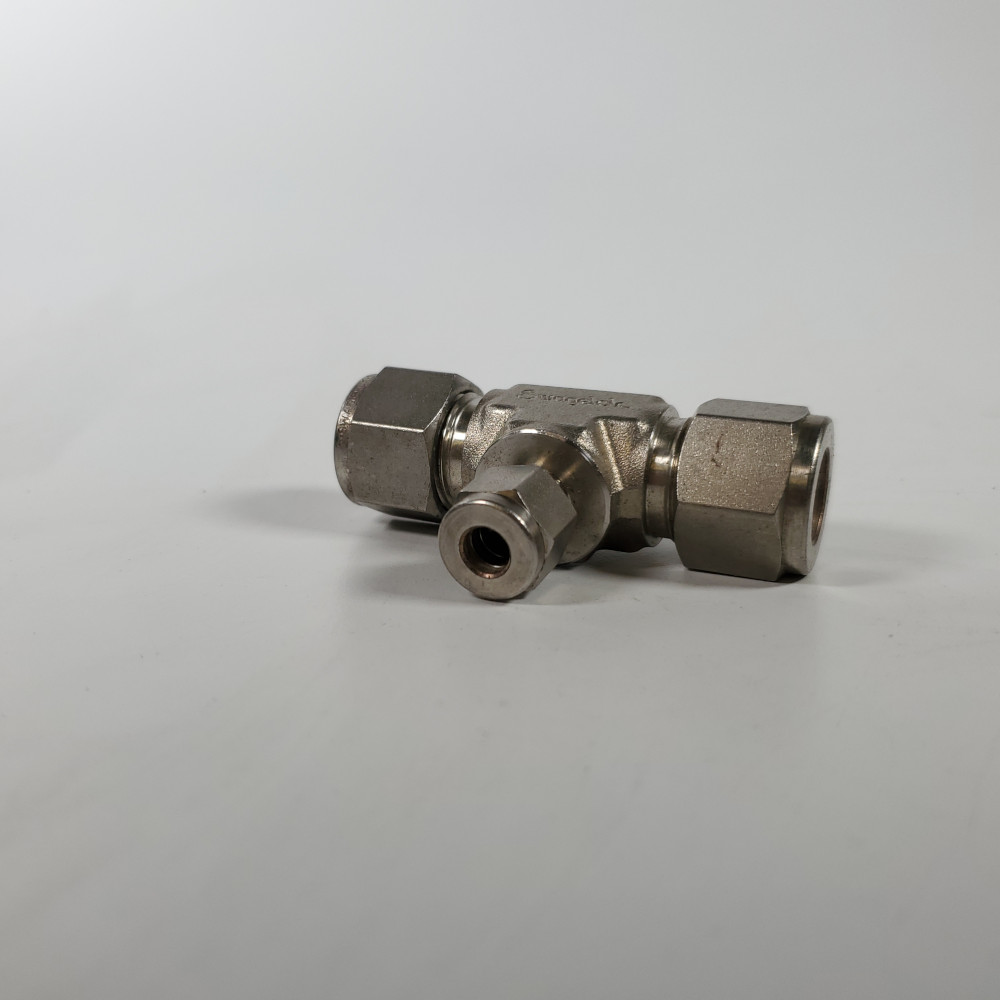 Swagelok SS-810-3-8-4 - 1/2" X 1/2" X 1/4" TUBE OD Reducing Tee - LOT ...