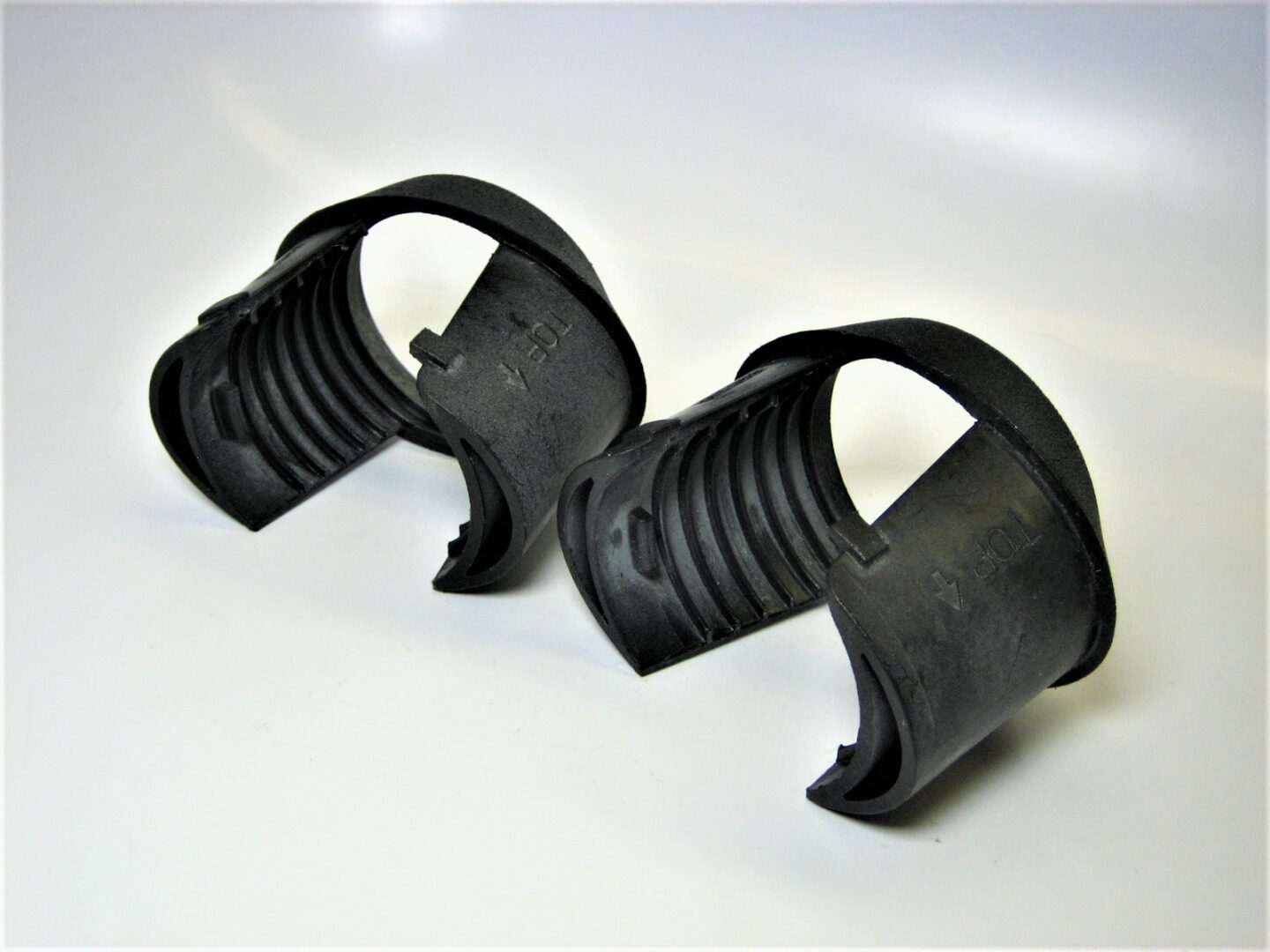 Mercury 895316 *QTY 2* Verado Outboard NEW OEM Rear Cowling Adapters ...