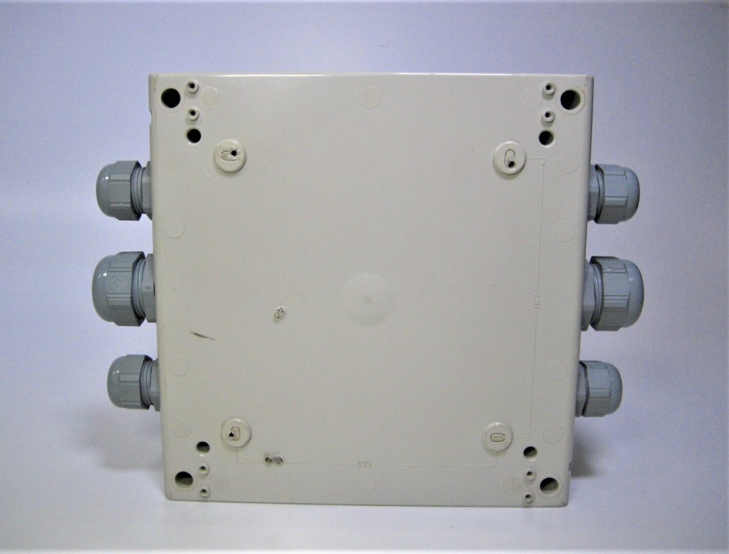 Scame DOMINO IP66 12 Module Insulated Enclosure w/ Terminal Block ...