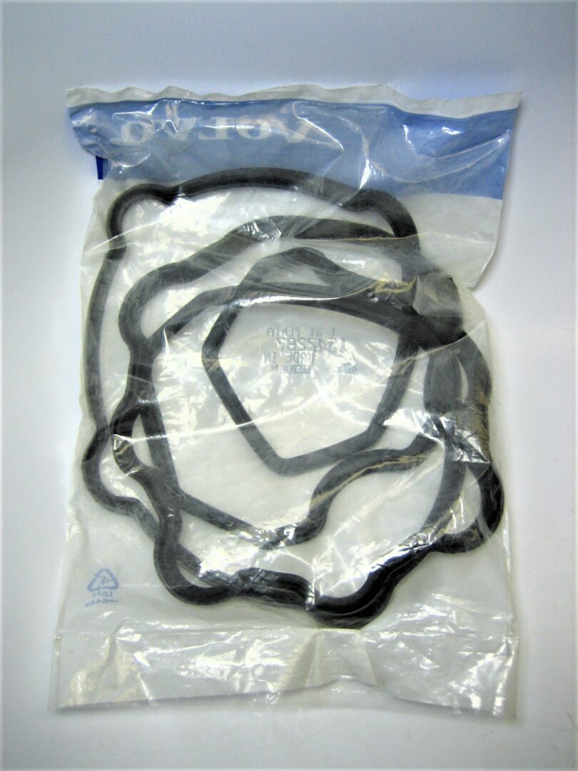 Volvo Penta 1542287 *OEM* Marine Diesel / Industrial Engine Valve Cover ...