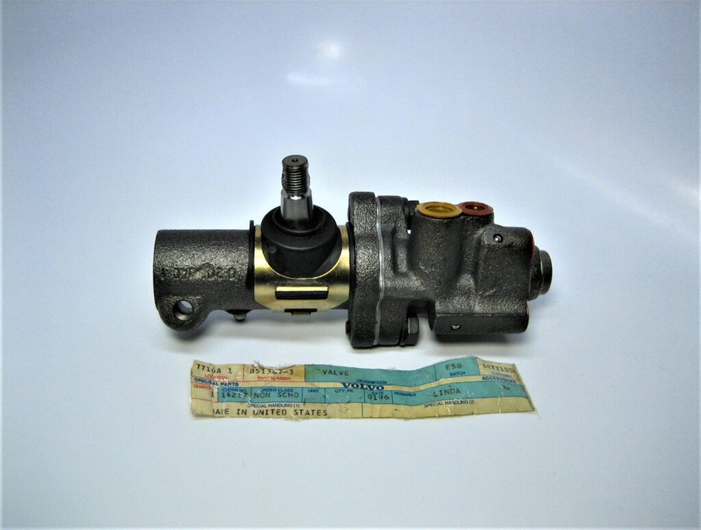 Volvo Penta 851367, Power Steering Servo Pump, AQ / TMD - Max Marine Outlet