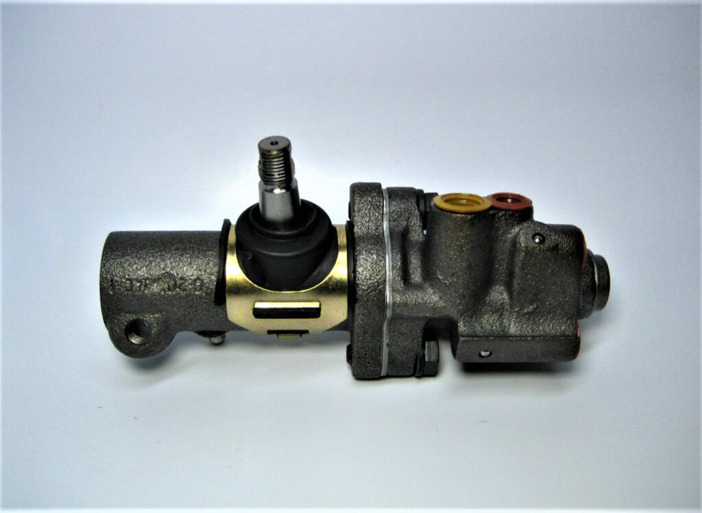 Volvo Penta 851367, Power Steering Servo Pump, AQ / TMD - Max Marine Outlet