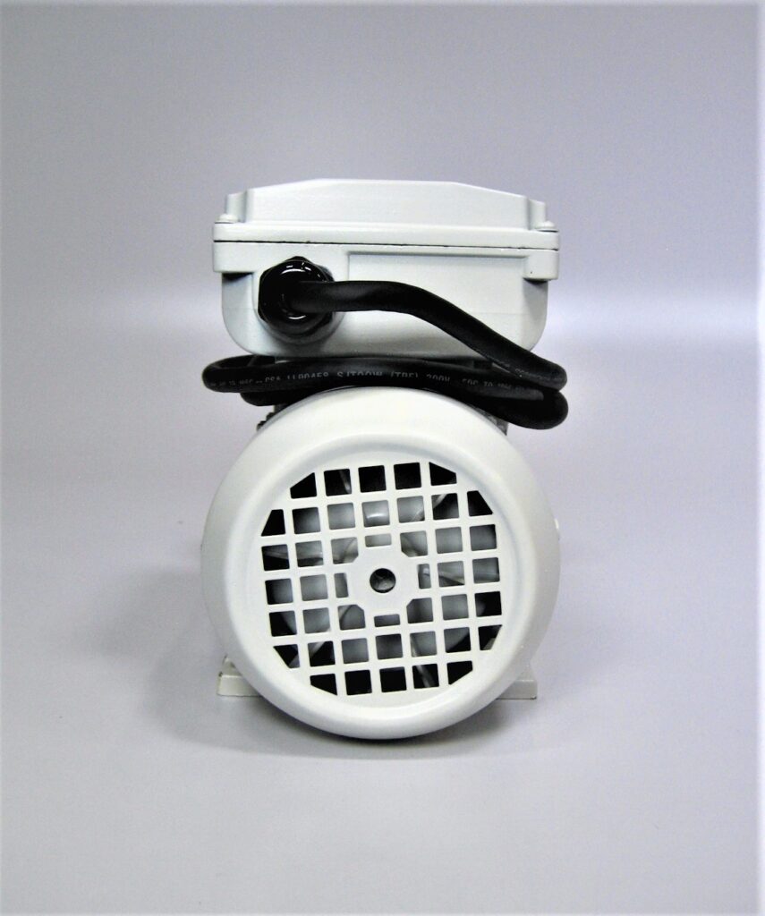 Dometic 339518 ~NEW~ 230VAC Sea Water Pump for Marine Air Conditioning ...