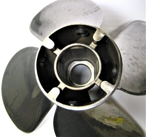 Mercury 48-8M0151320 Revolution 4 Blade 14.6 x 19P LH Counter-Rotating ...