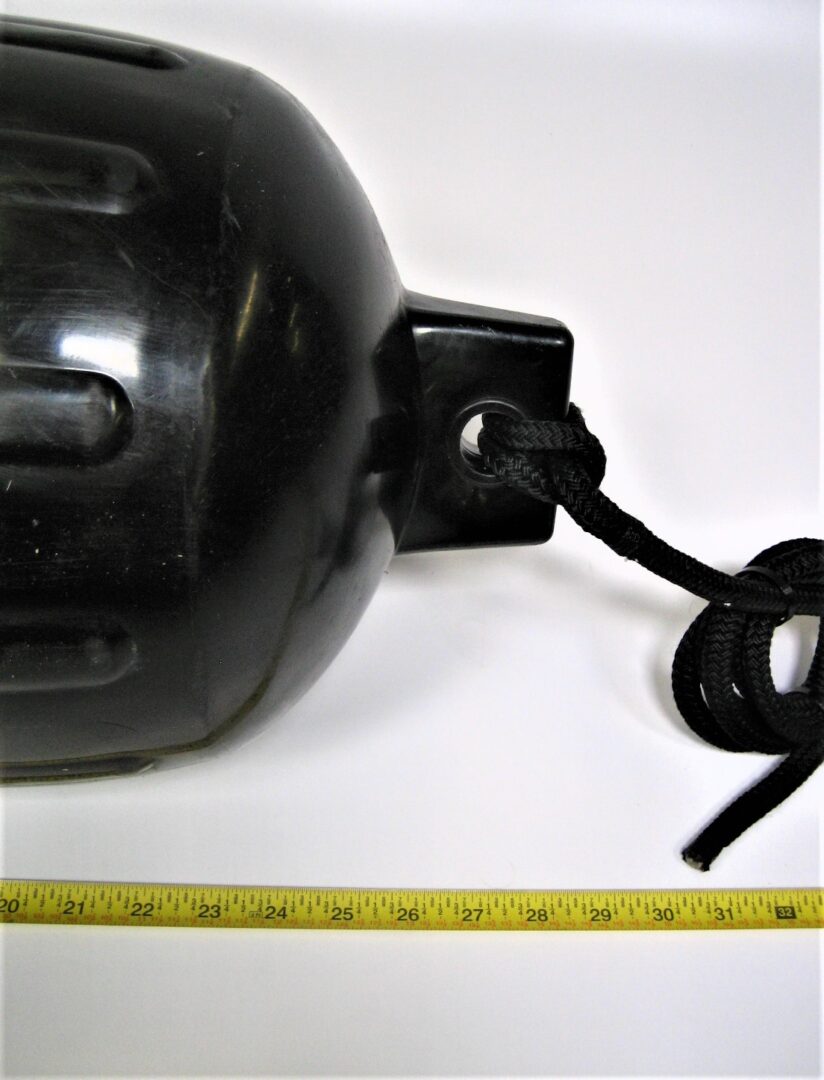 Polyform G-6 Series 10.5" x 30" Black Twin Eye Marine Fender - GREAT ...