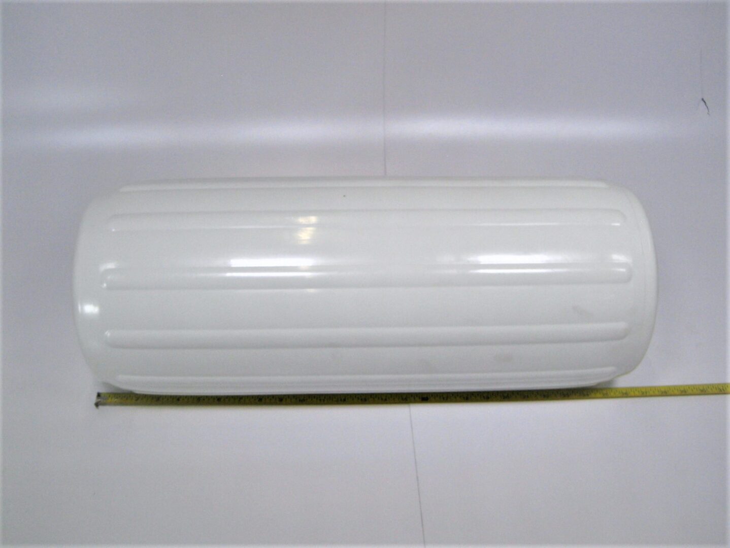 Polyform HTM-3 Series ~NEW~ 10.5" x 27" White Marine Fender for 30'-40 ...