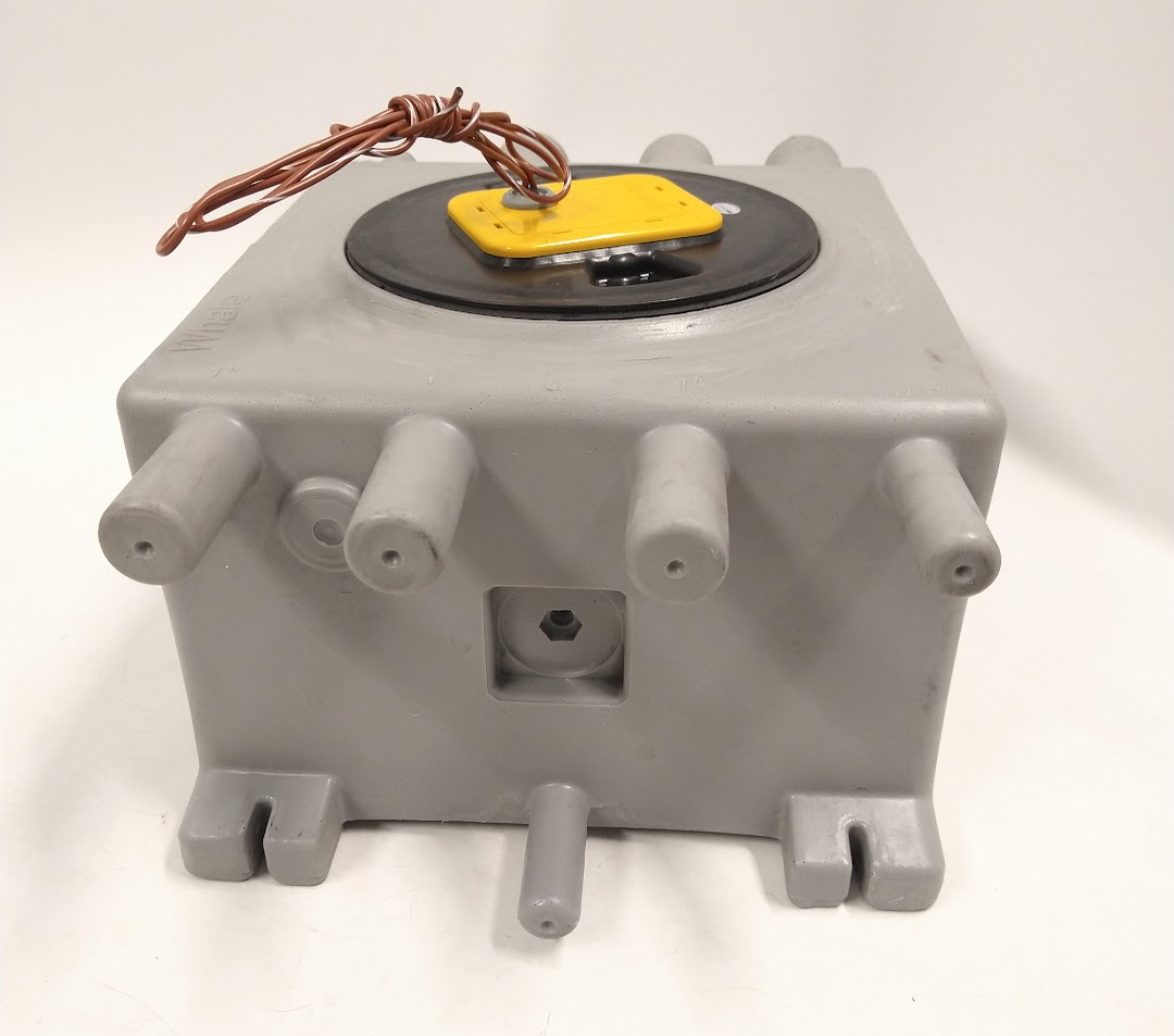 WHALE 16.222.94, Grey Water Tank 8 L With Built-In IC Sensor G2 - Max ...