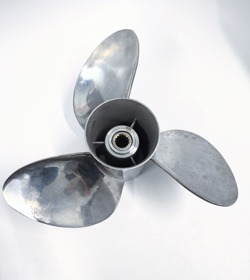 -NEW- Suzuki Marine, 3 x 16 x 23 L Propeller - Max Marine Outlet
