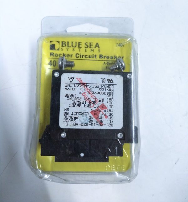 Blue Sea Systems 7407, Rocker Circuit Breaker 40 amp - Max Marine Outlet
