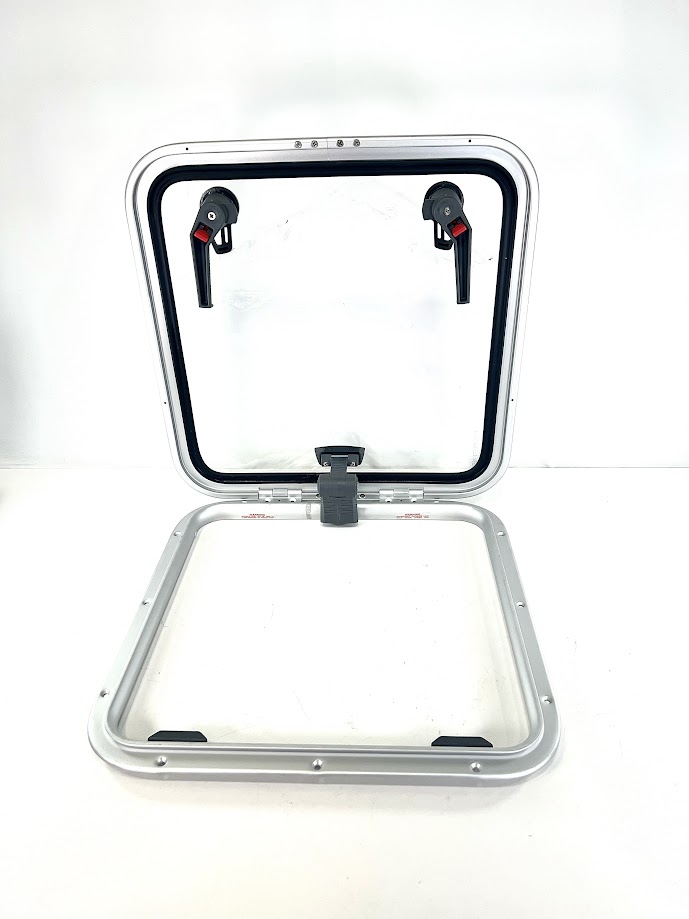 -NEW- Lewmar 39944230, LP 44 CLR 15 SLV Hatch - Max Marine Outlet