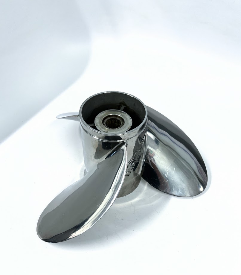 Suzuki 990C0-00830-21P, Stainless Steel Propeller, 3 x 15 x 21R, RH - Max Marine Outlet