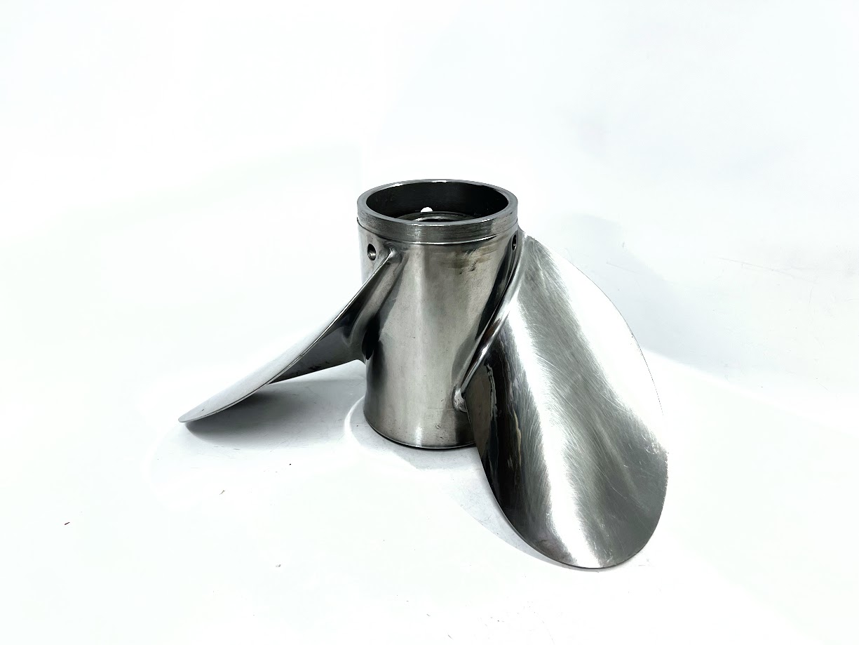 Suzuki Marine 3 x 14 x 20 RH, Stainless Steel Propeller, 990C0-00610 ...