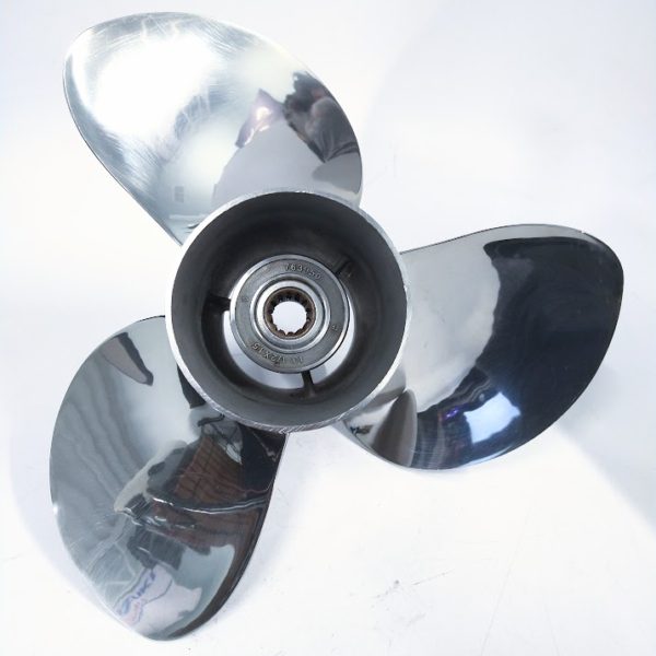 Evinrude Johnson 3 x 13 1/2 x 15 , Propeller 763950 - RH ( Minor Dents ...