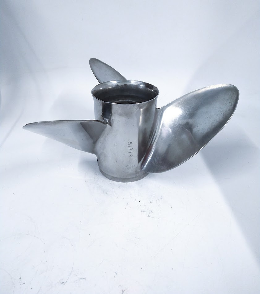 Suzuki 3 x 14 3/4 x 25 , Thunder Propeller - RH ( Cosmetic Wear & Dents ...