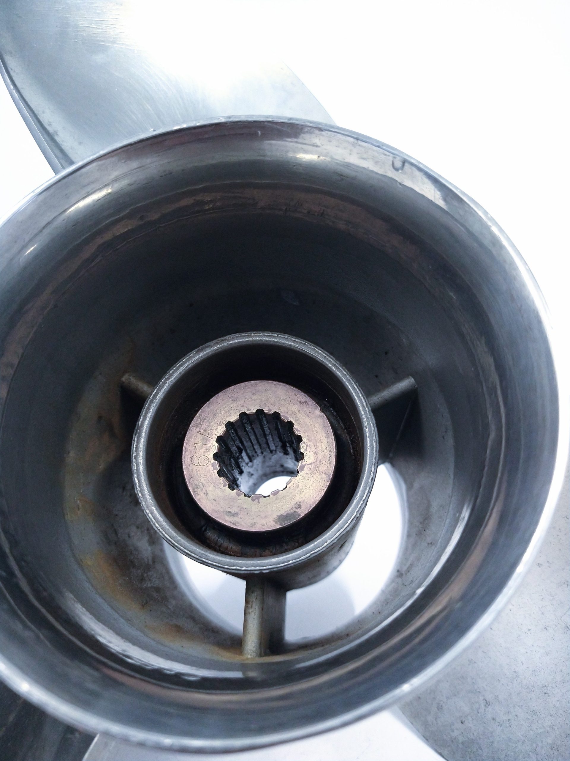 Yamaha 3 x 14 1/2 x 23-M , Stainless Steel Propeller - RH ( Some Dents ...