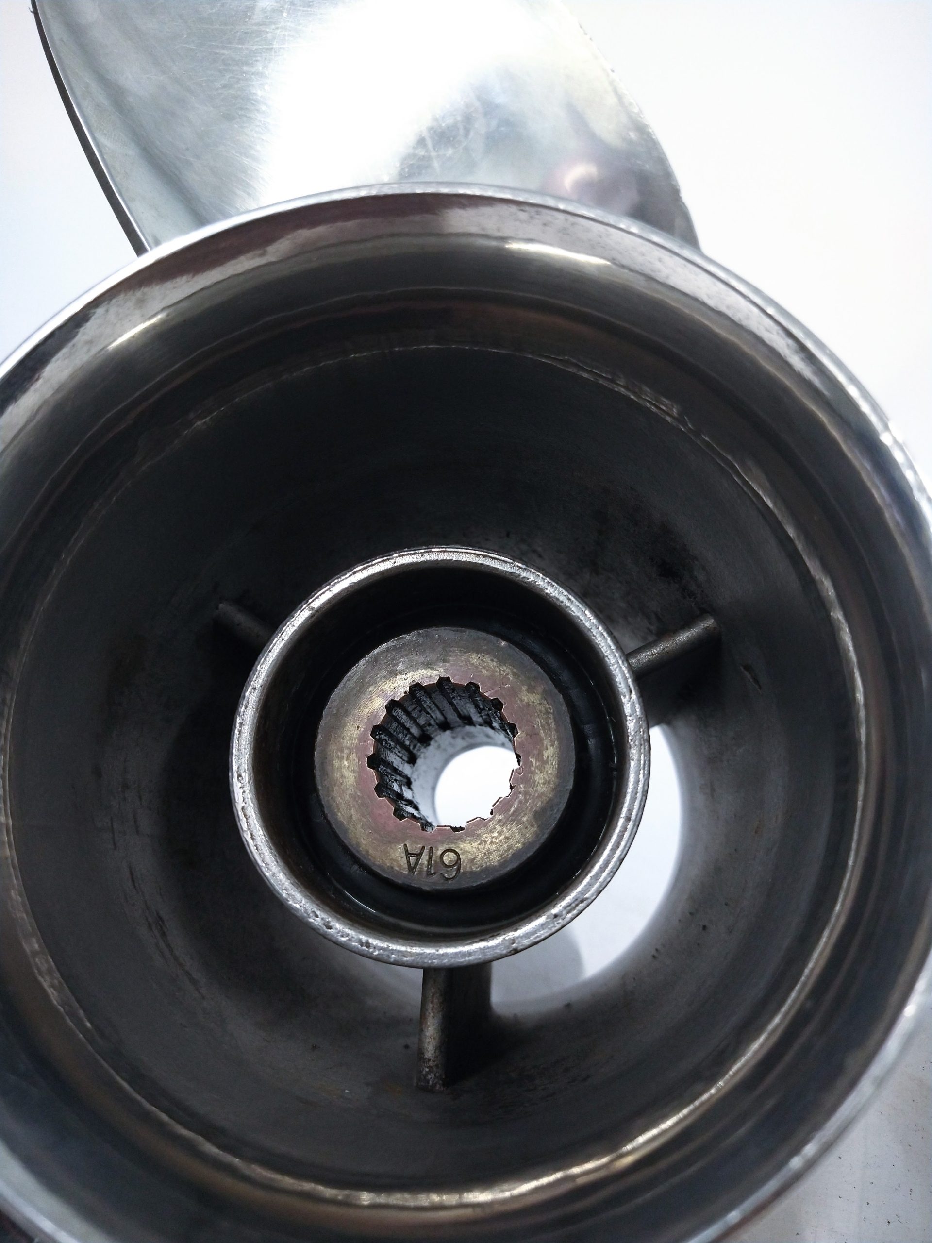 Yamaha 3 x 14 7/8 x 21-M , Stainless Steel Propeller - RH ( Some Dents ...