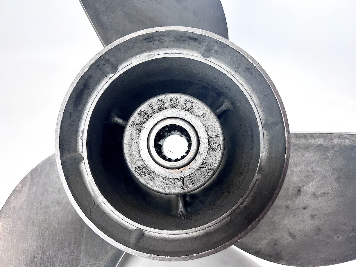 Michigan Wheel, 3 x 15 x 17 RH, Stainless Steel Propeller, 391290 - Max ...