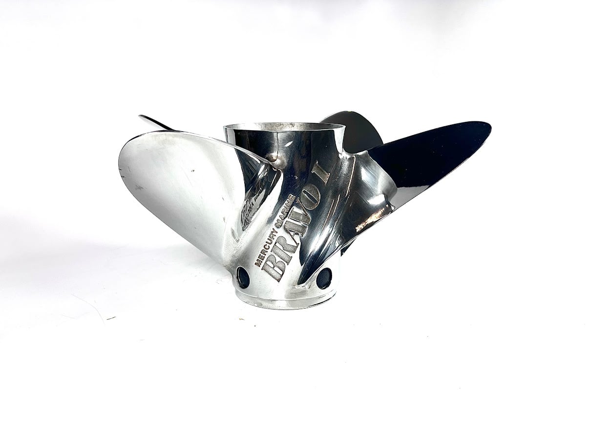 Mercury 4 x 15.25 x 27P - RH, Bravo 1 FS SS Propeller, 8M0064472 - Max ...