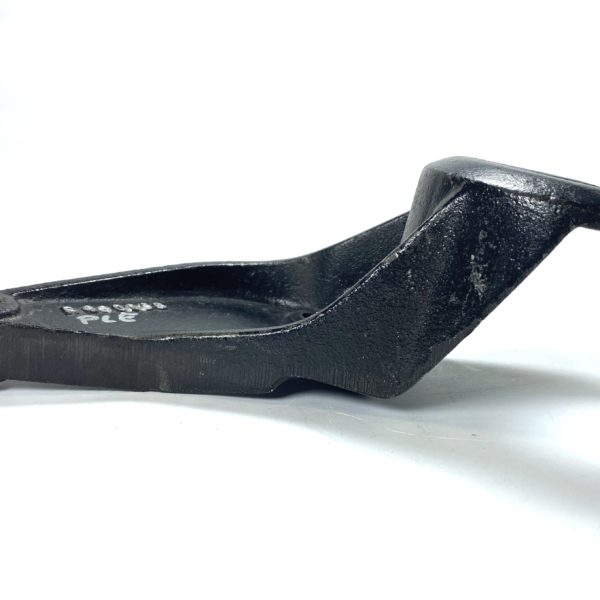 Crusader R080088 , Water Pump Bracket - Max Marine Outlet