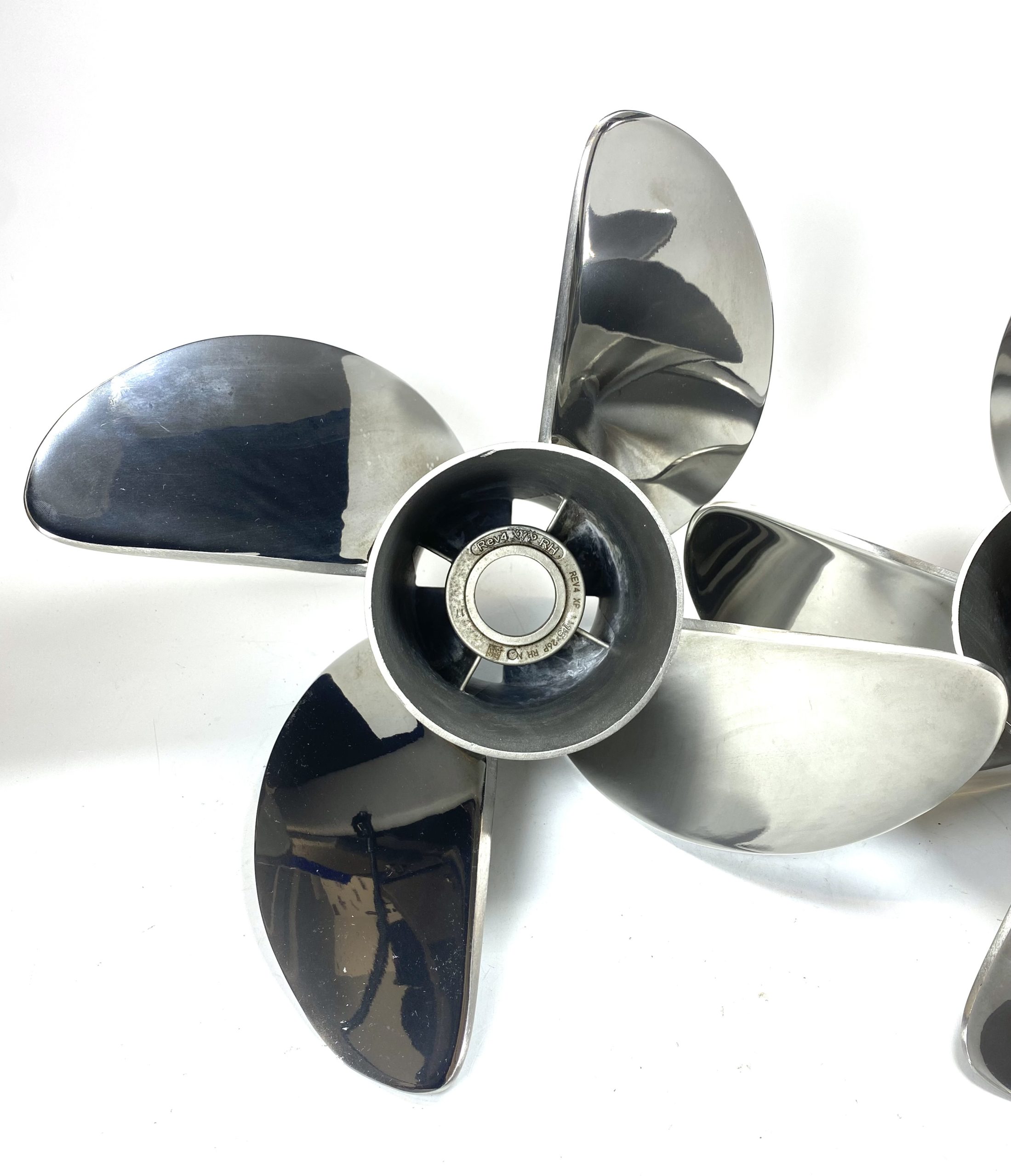 -NEW- Mercury Rev 4 XP, 4 x 15 x 26P, Revolution 4 XP Propeller LH + RH ...