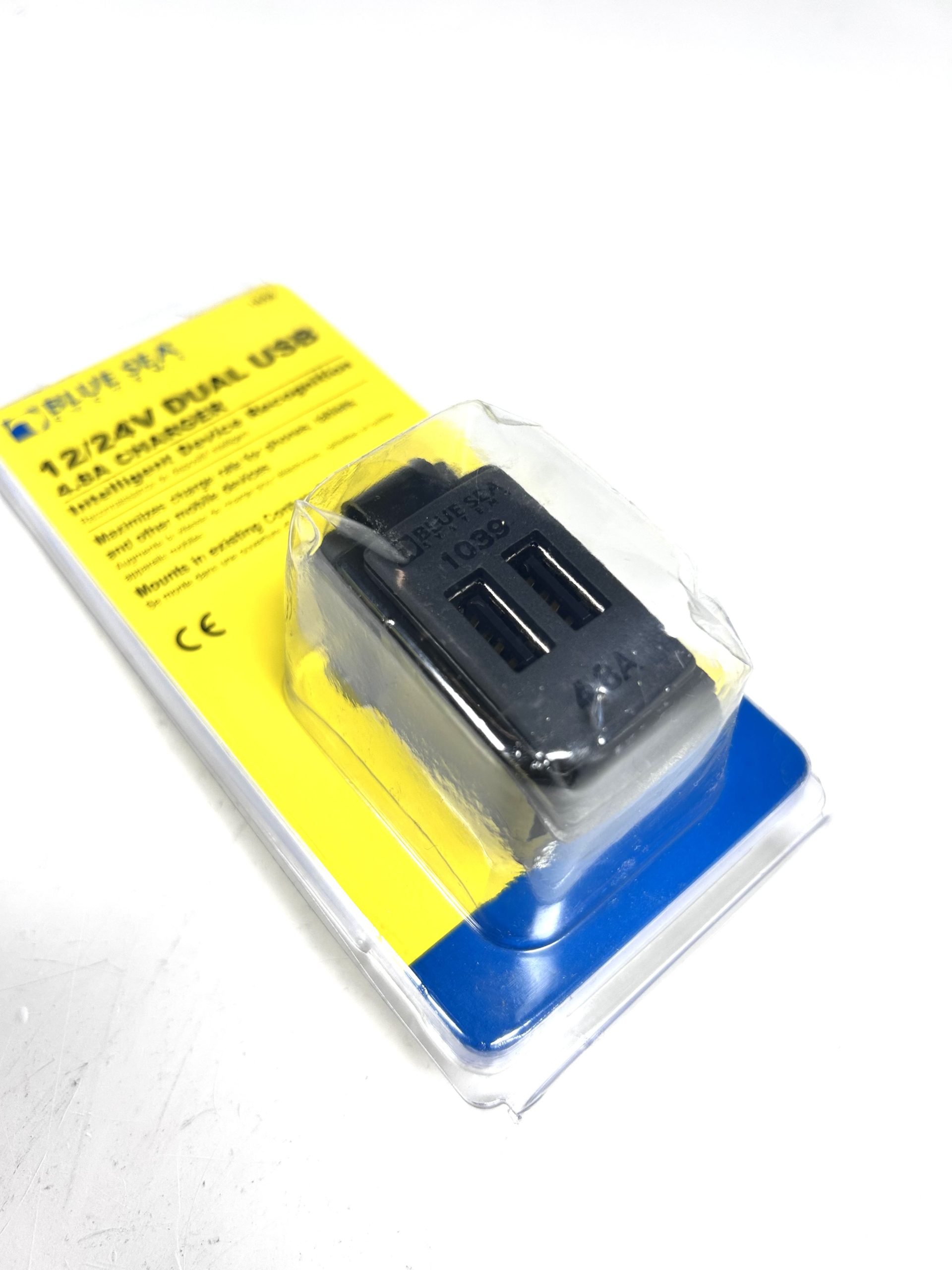 -NEW- Blue Sea Systems 1039, 4.8A Dual USB Charger Port 12/24V - Max ...