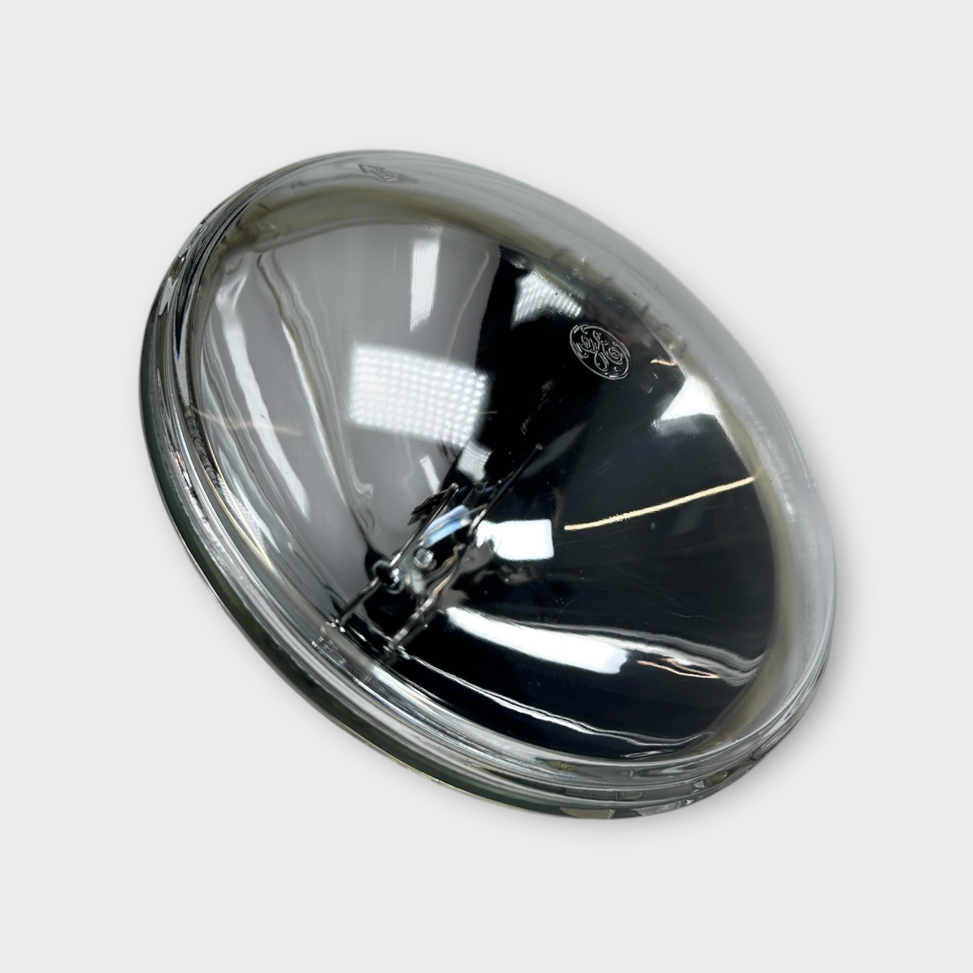 General Electric 200 Par, Halogen Lamp Light Bulb 30V - Max Marine Outlet
